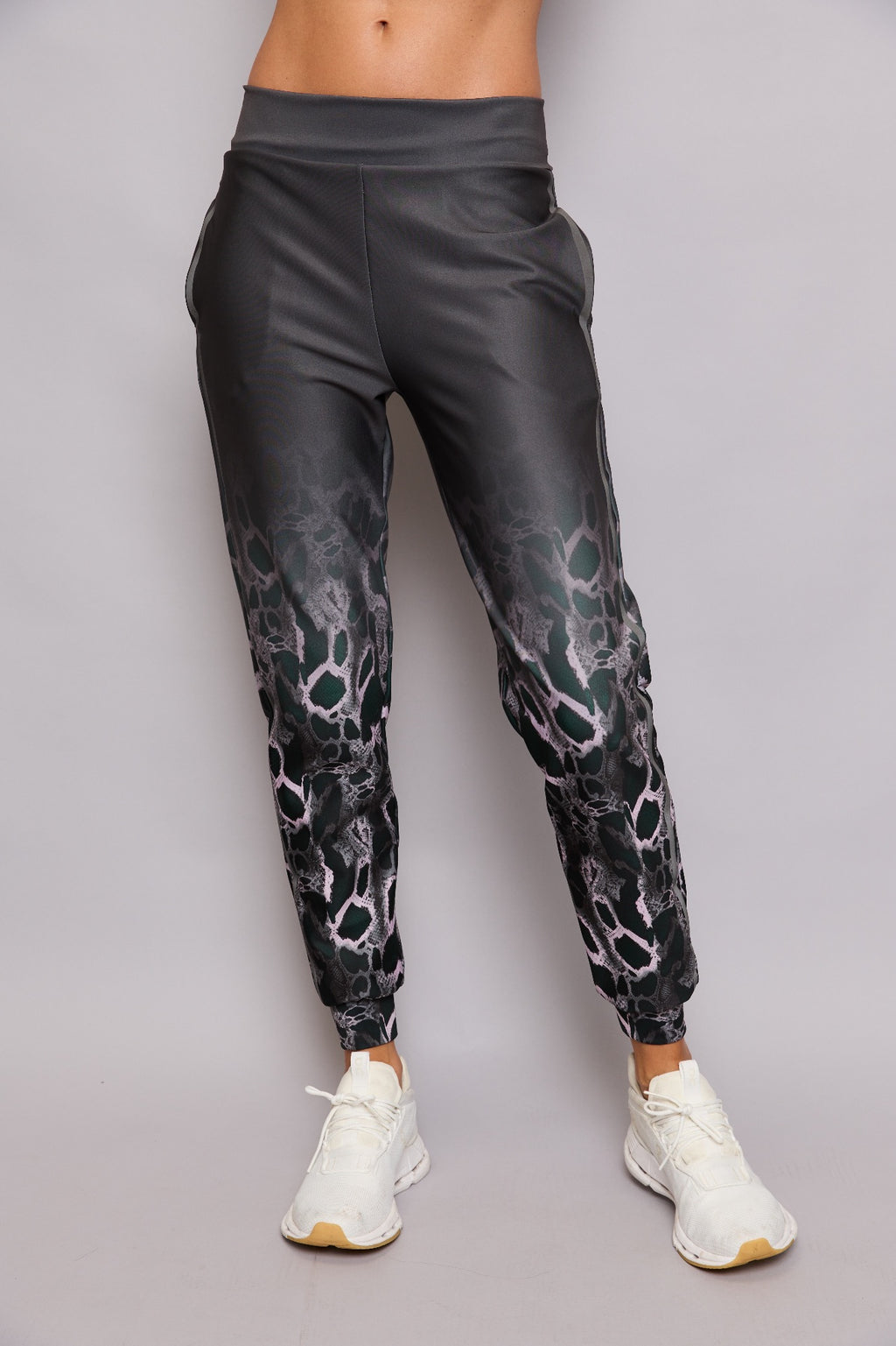 HAZEL PYTHON BETA JOGGER – Ultracor